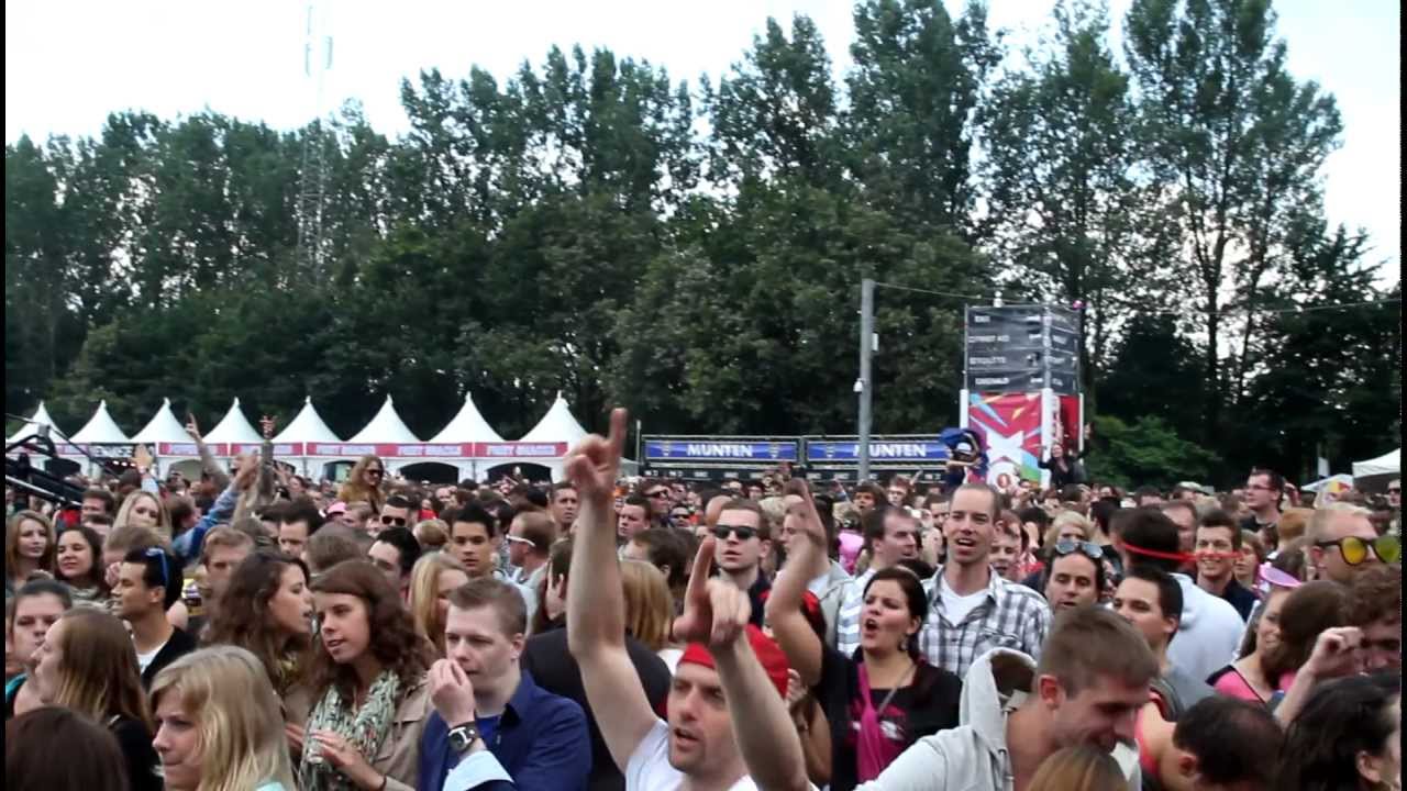 XO Live 2012 David Guetta (Extrema Outdoor) - YouTube