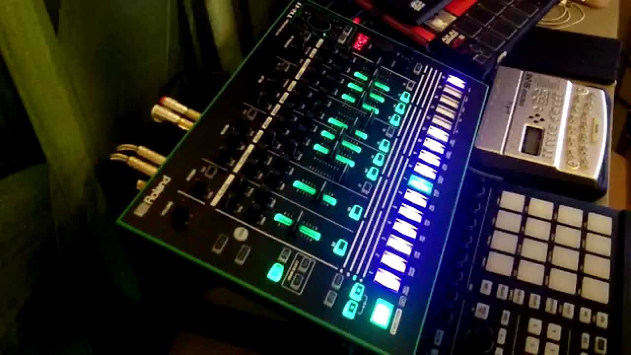 Juicy J - Low (Roland Aira Tr-8) Trap Style Beat - YouTube