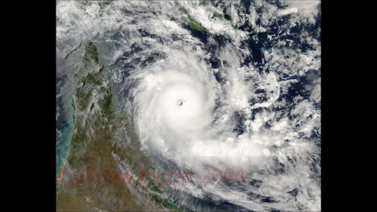 Cyclone Ingrid 2005 - YouTube