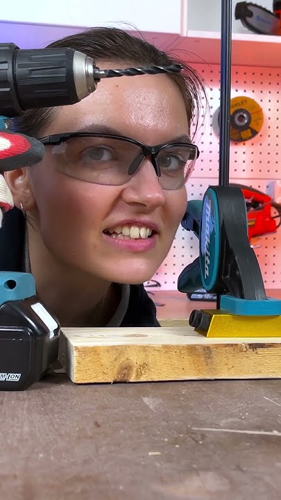 Проверяем крепление на косой шуруп - YouTube