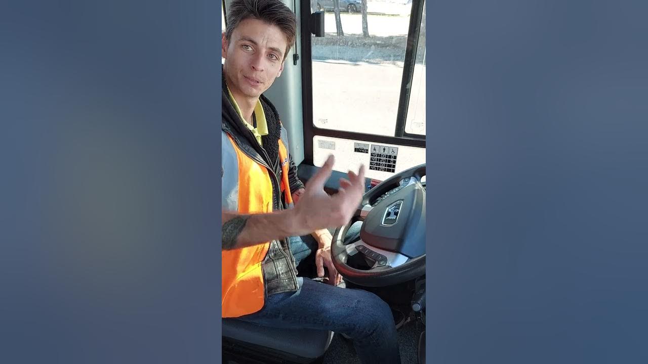 Socle 2 Permis D - YouTube