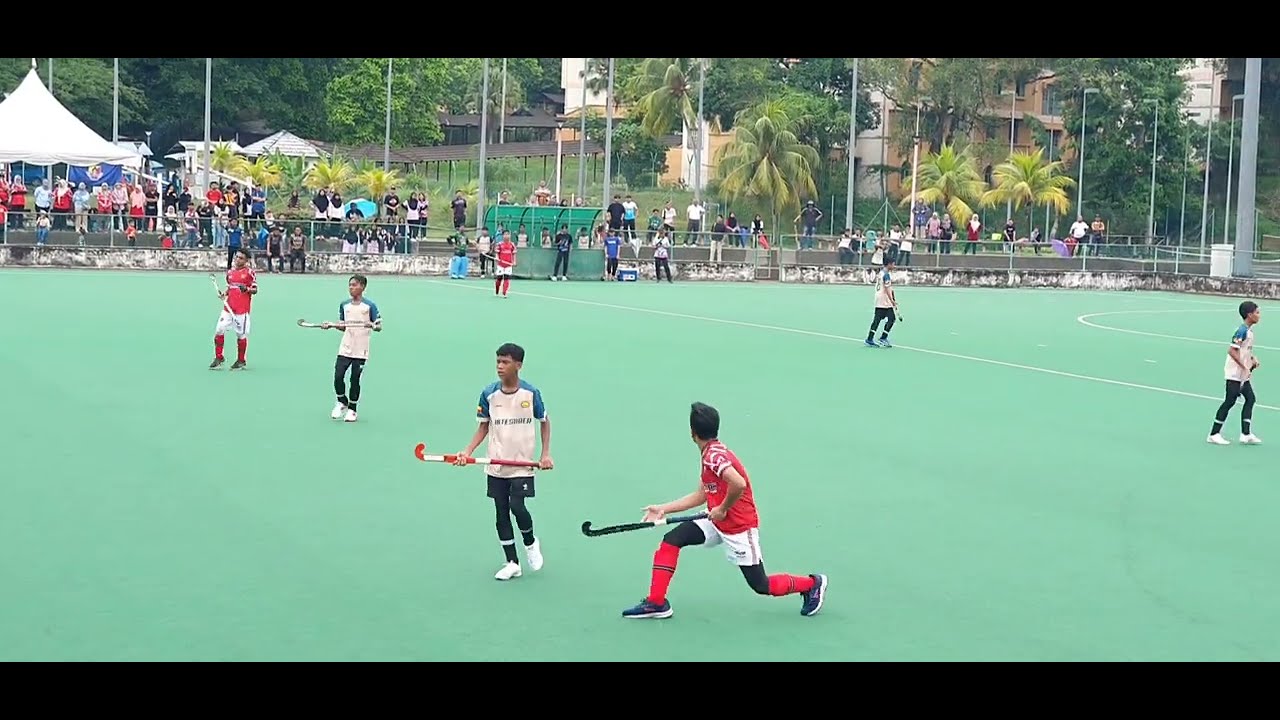 Kejohanan Hoki SBP 2024 - SAS vs InterSaBer 1st Half - YouTube