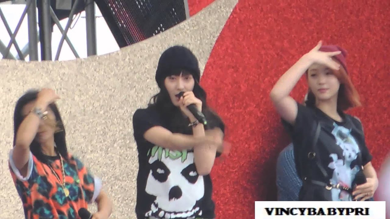 130701 fx danger @Hong Kong Dome Festival - YouTube