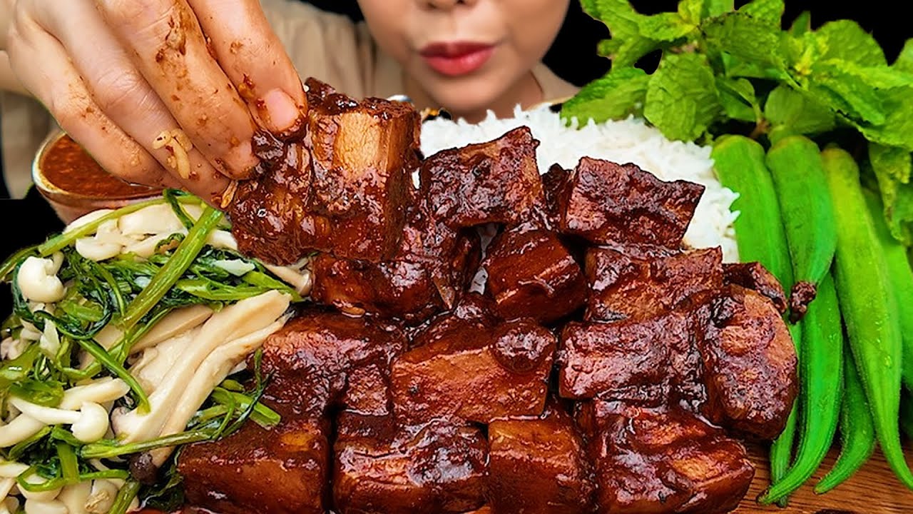 FATTY PORK WITH BEAN PASTE CURRY ( Burmese Pork Pone Yay Gyi Curry ...