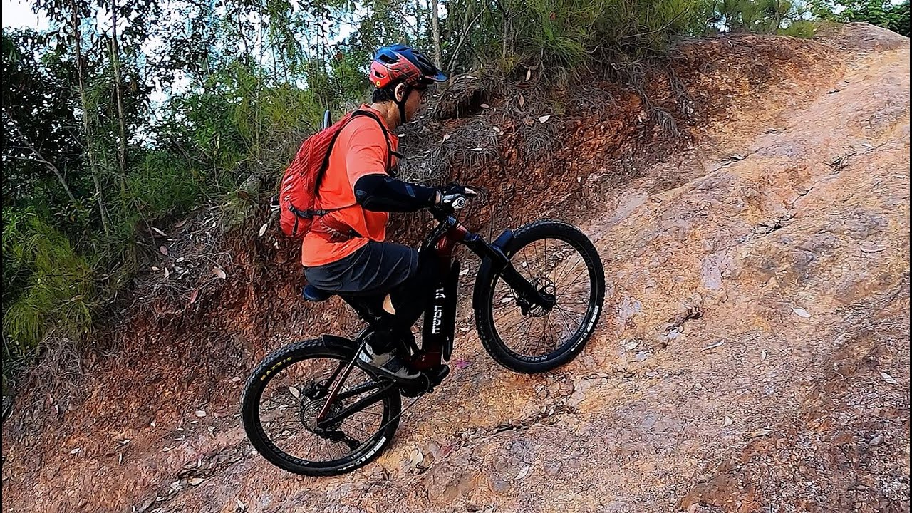 Trek Roscoe at Ohana Trail - YouTube