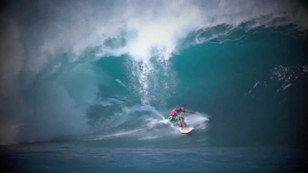Big Banzai Pipeline Bomb - Evan Valiere - YouTube