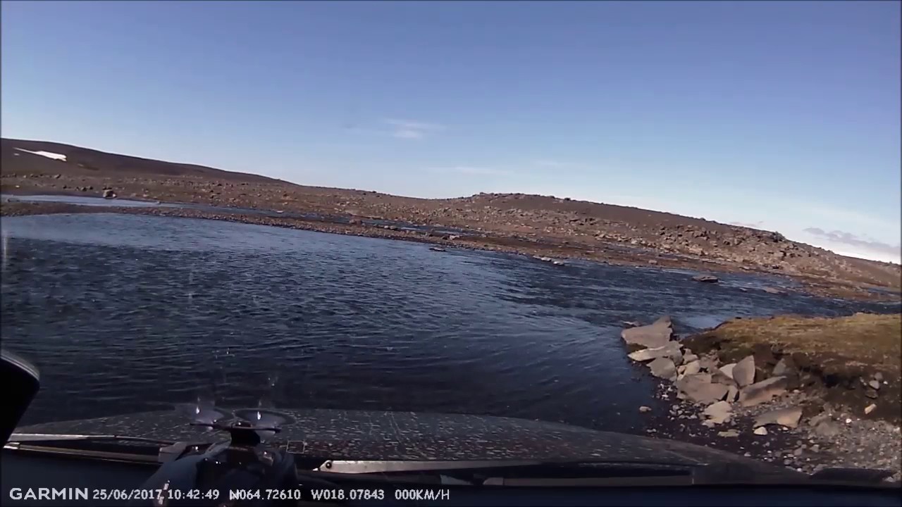 Crossing the rivers on the Road F26 (Iceland) - YouTube