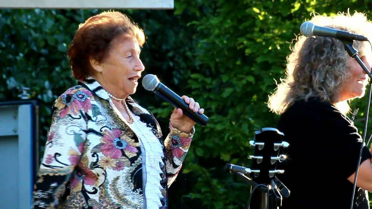 Åparkskväll i Tyringe med bl a Eddie Oliva, Michael Neumann - YouTube