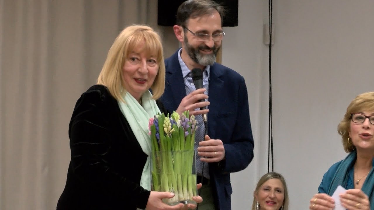 La EPA homenajea a la actriz mislatera Empar Ferrer - YouTube