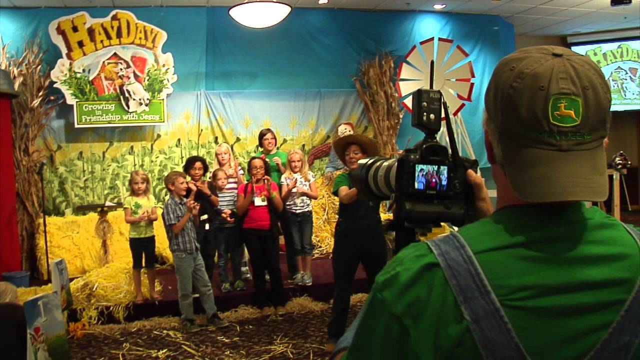 Sunday Celebration | Vacation Bible School | 2013 Weekend VBS | Group ...