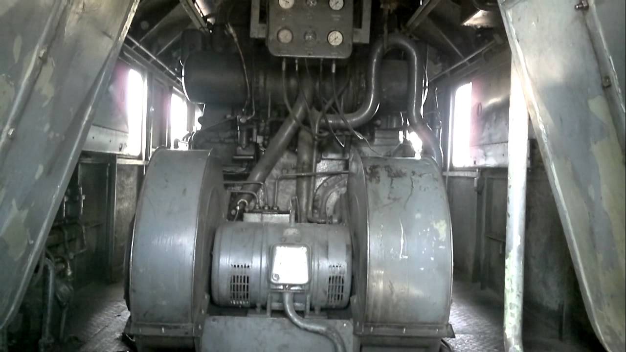 ST 43 vs ST 44 Start silnika. - YouTube