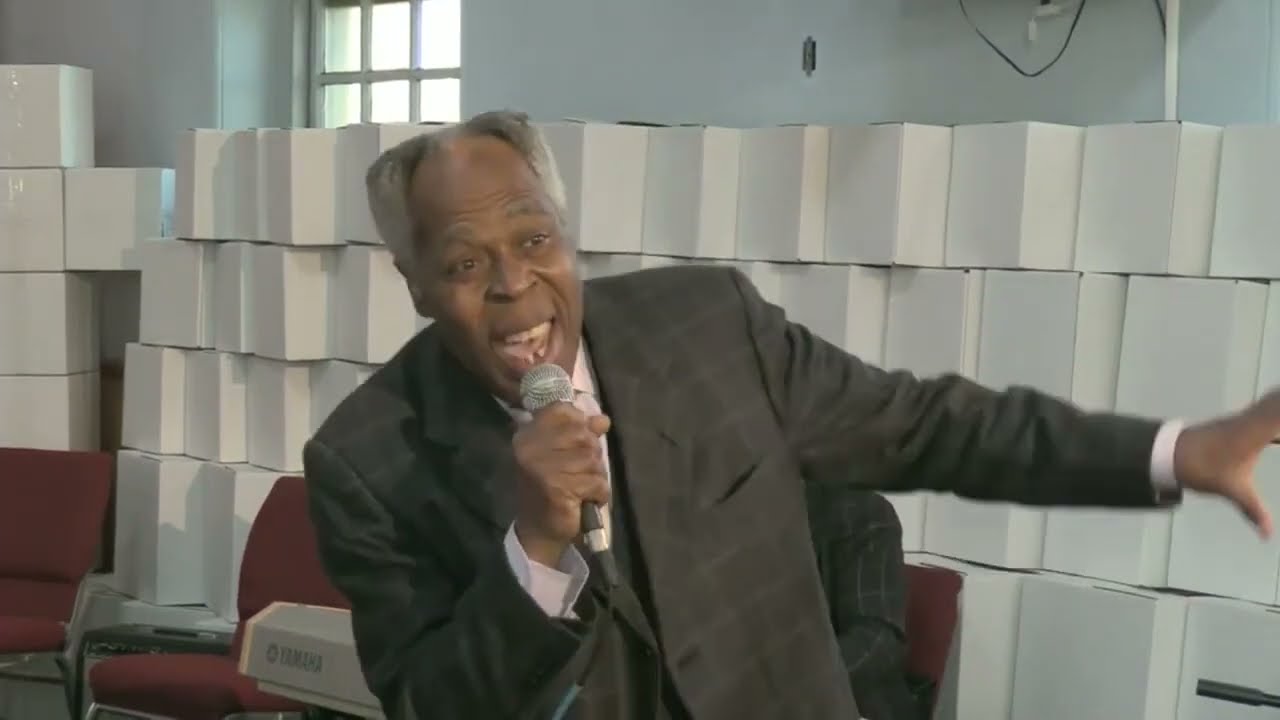 "THERE IS A FOUNTAIN FILLED..." MINISTER JO CRADDOCK - 81 YEAR OLD GETS ...