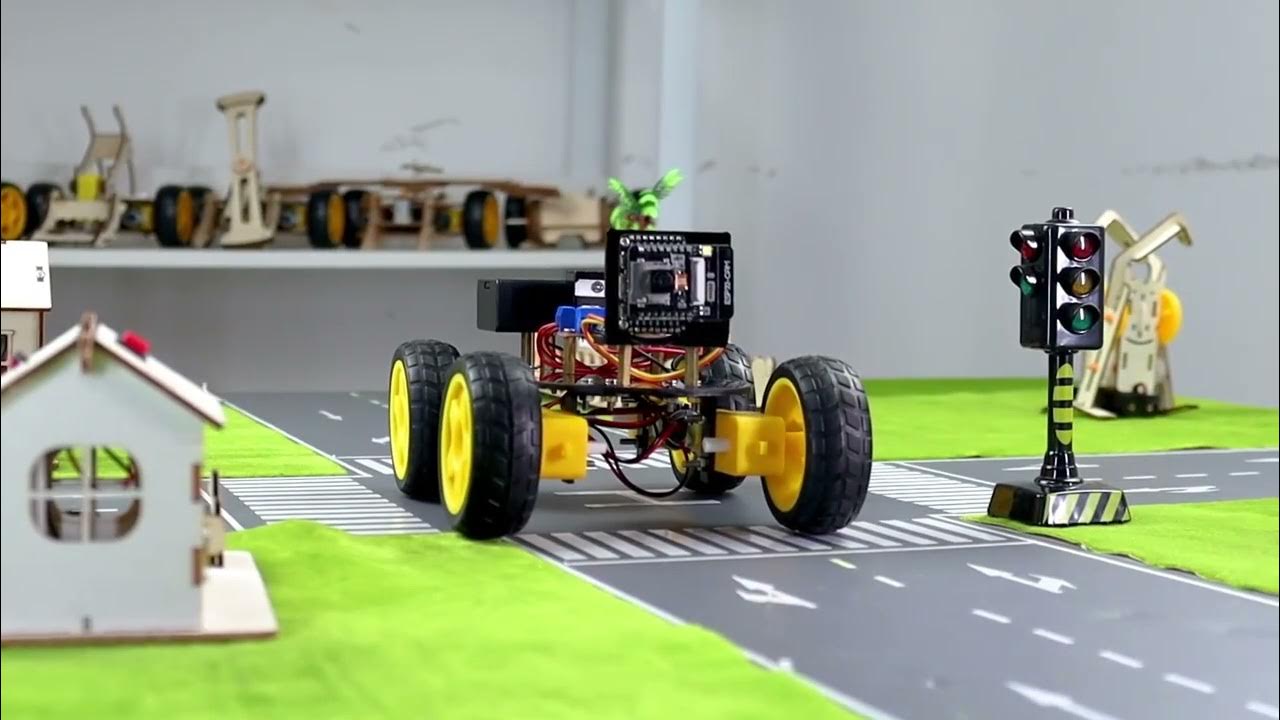 Smart DIY Car Kit 4WD Wifi ESP32 Camera Starter Kits for Arduino - YouTube