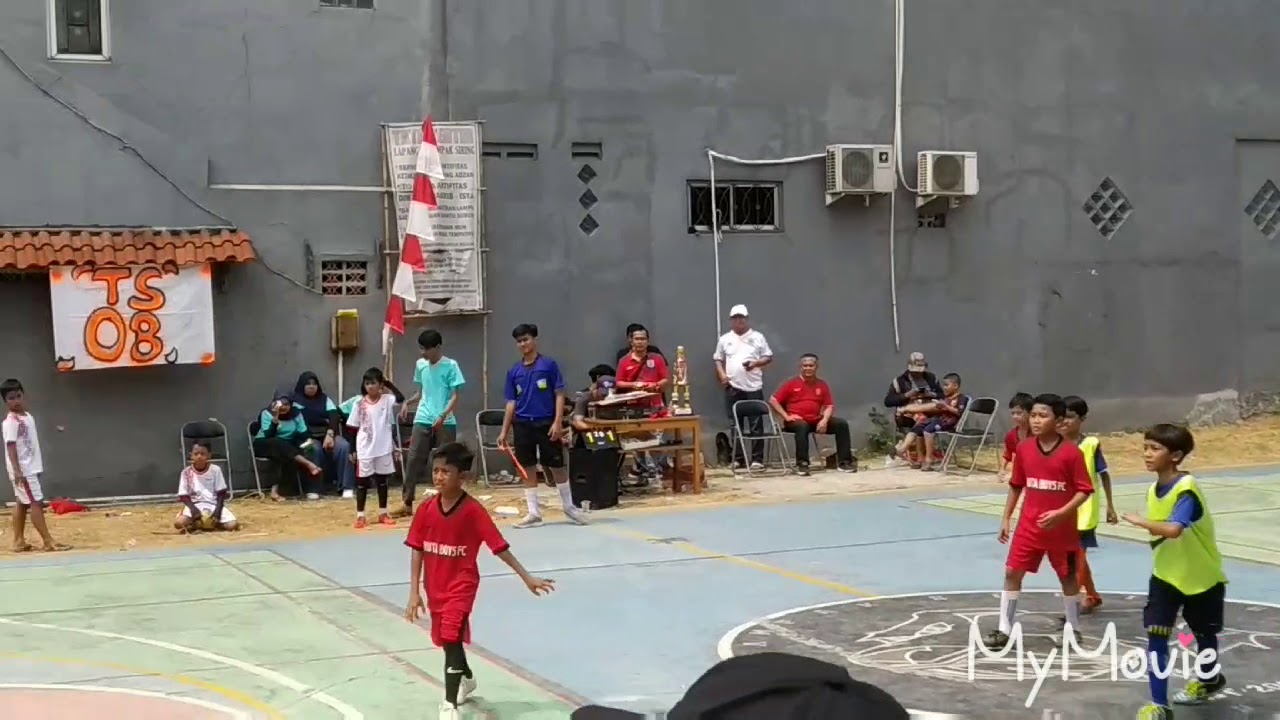 Tanding futsal antar cluster di Perumahan Duta Bintaro - YouTube