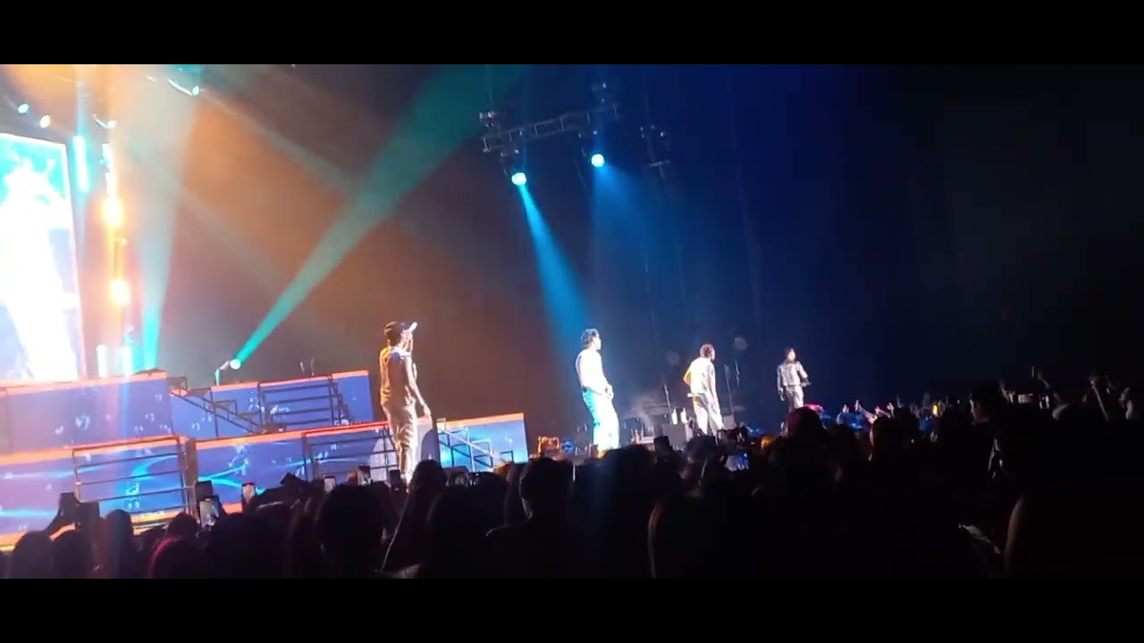 CNCO - MIAMI (ULTIMA CITA TOUR MONTERREY) - YouTube