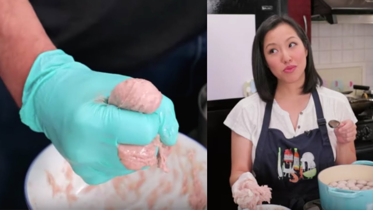 How to Form Asian Meatballs (Squeezing Technique) วิธีบีบลูกชิ้น - YouTube