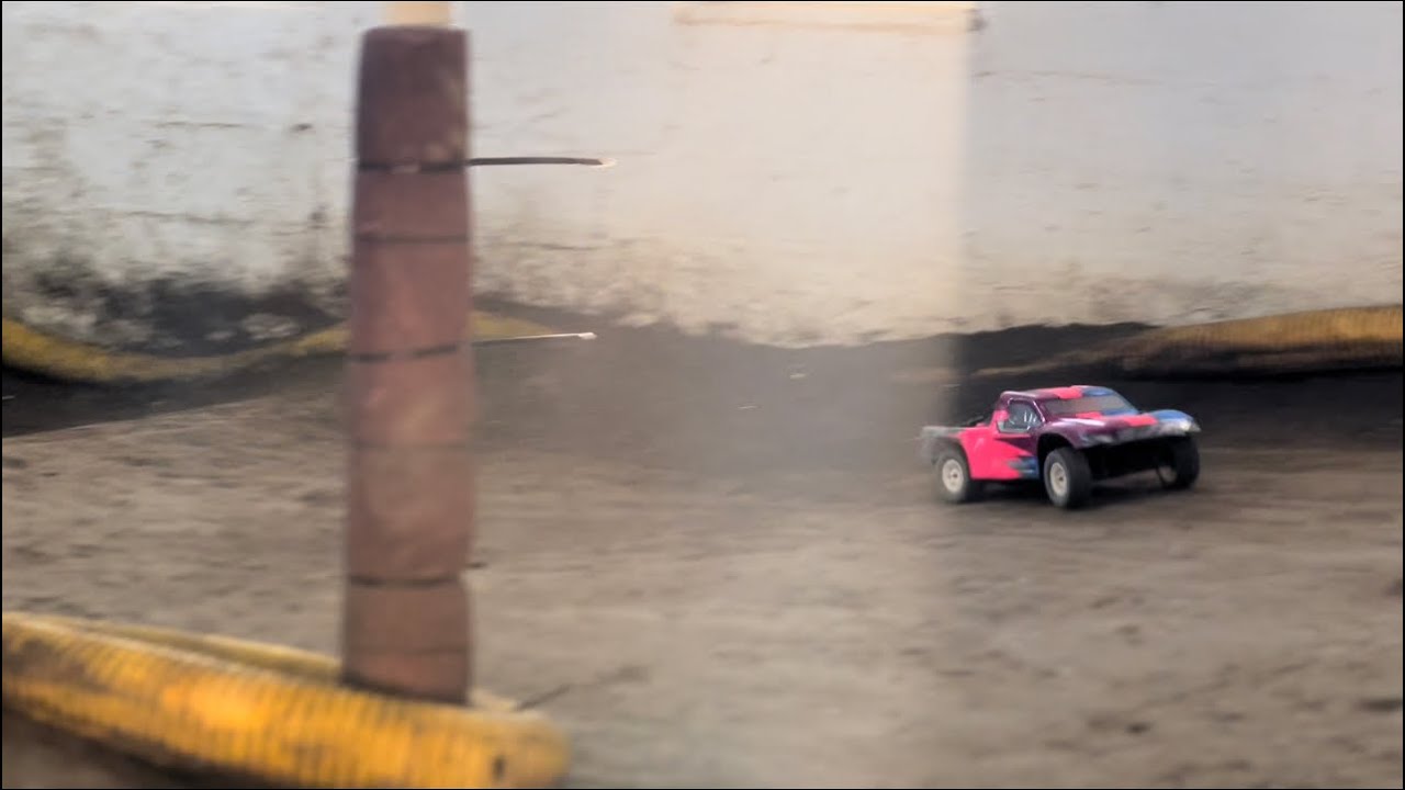 Insane Shortcourse RC Battle! | I.N.E.S.S. - Round 1 @ Barnstormers RC ...