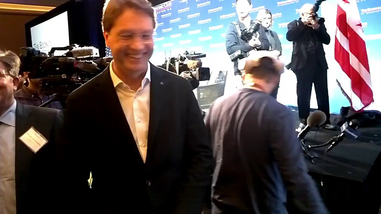 BBN interviews Daimler CEO Ola Kallenius #EconomicClubDC - YouTube