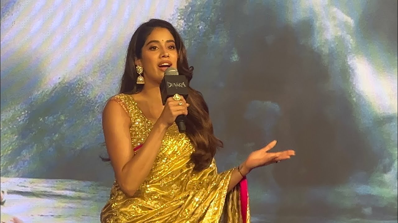 Janhvi Kapoor Aka Thangam Grand entry for Devara trailer Launch # ...