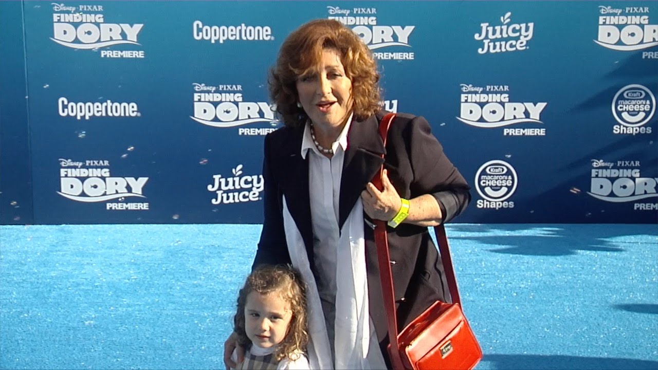 Angelica Maria "Finding Dory" Premiere Blue Carpet - YouTube