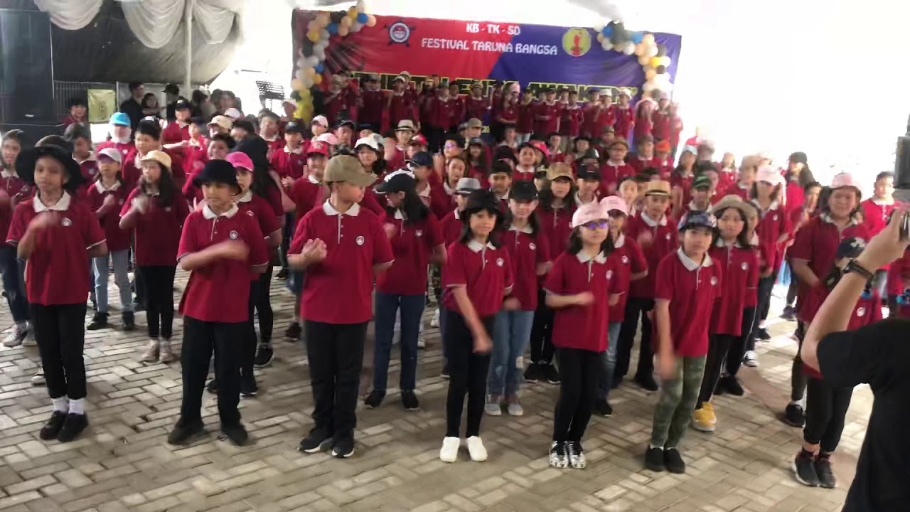Opening Act Market Day Sekolah Taruna Bangsa - YouTube
