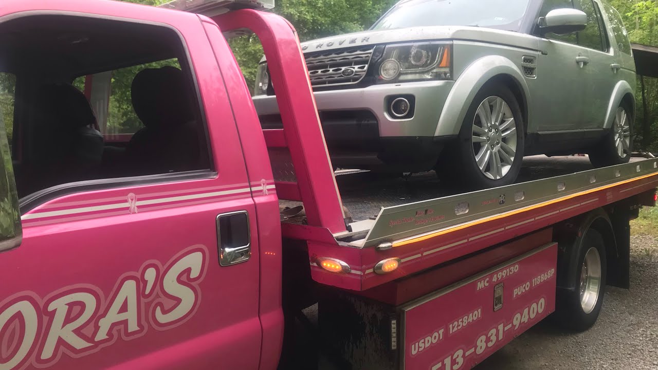 Get a 2014 Land Rover LR4 in neutral #towtruck #landrover #towing - YouTube