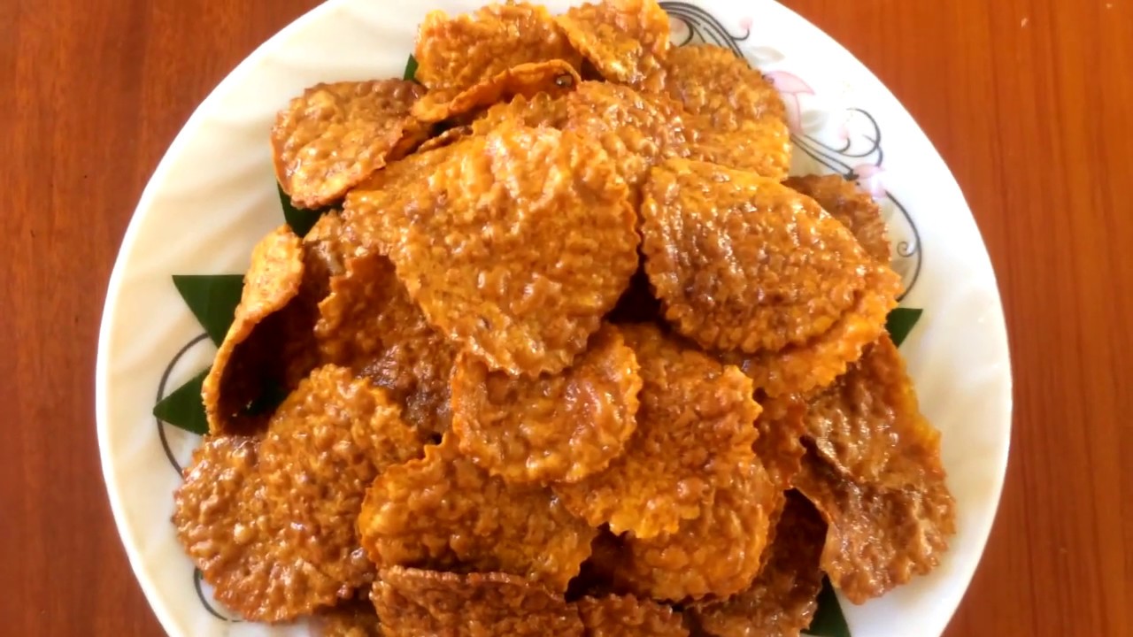 crispy sweet potato chips--ដំឡូងឆាប (មិនមែនឆឹងទេ) - YouTube