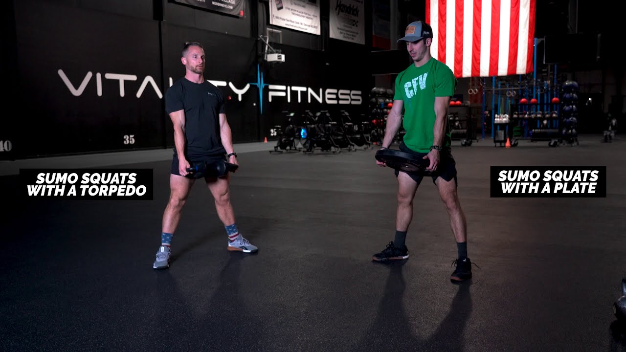 SUMO SQUATS - PLATE & TORPEDO - YouTube