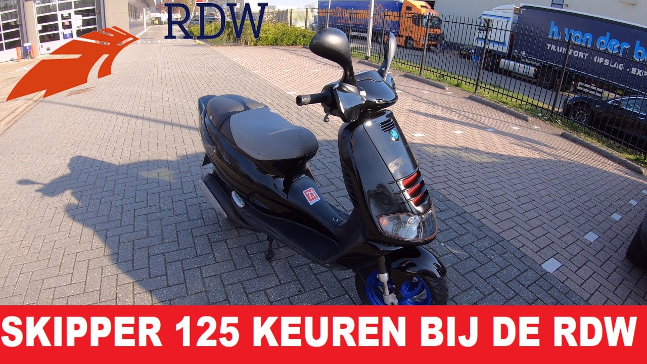 Skipper 125 keuren bij de RDW - YouTube