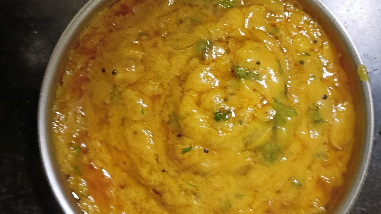 झणझणीत पिठले | Besan Curry Recipe ||Maharashtrian Pithala || Tasty ...