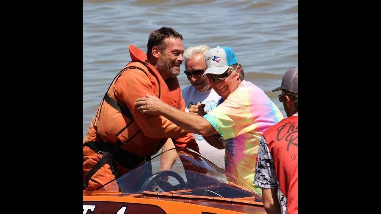 Redneck boat guy #1 first walk around - YouTube