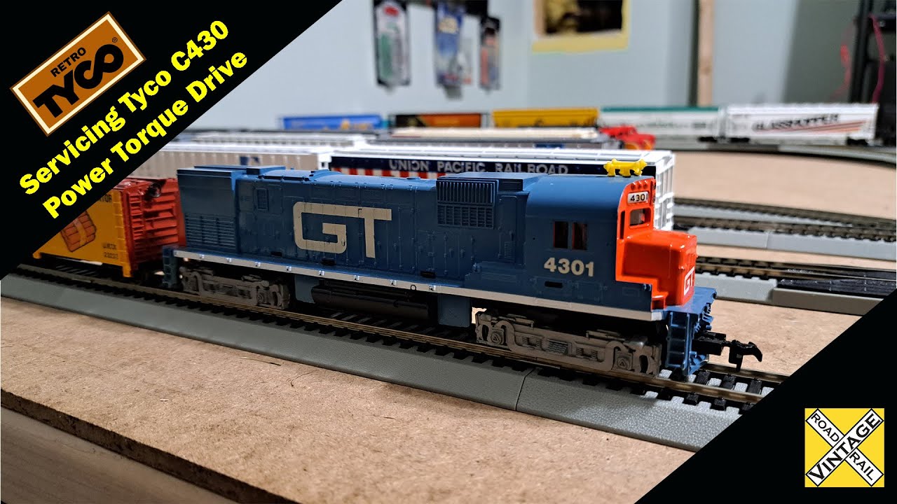 Servicing the Power Torque Drive in the Tyco Grand Trunk (GT) Alco C430 ...