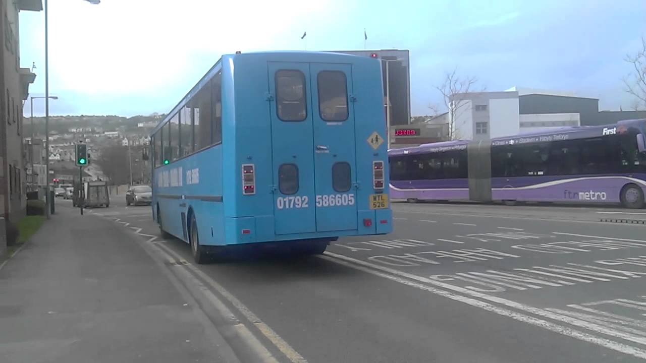 Dennis Javelin / Wadham Stringer Vanguard 2 - YouTube