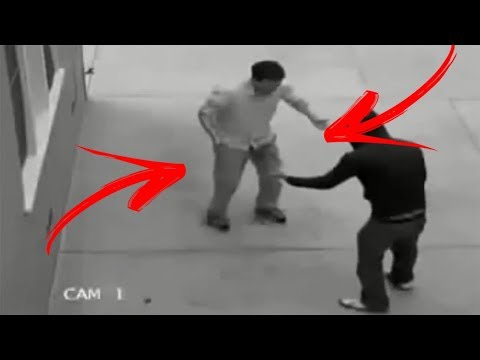 Mijando no meio do assalto...
