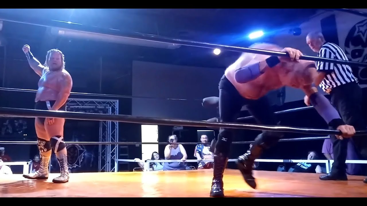 Larry D vs. Jimmy Lamb (DPW) - YouTube