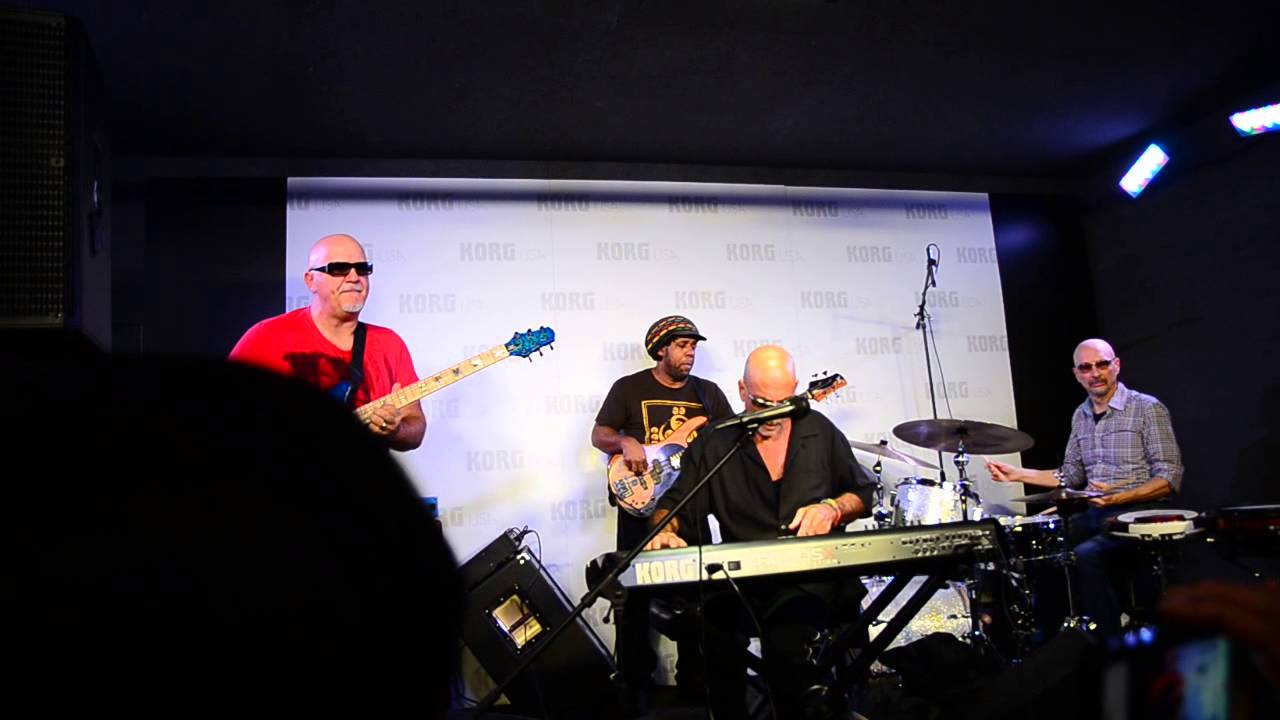 Tom Coster, Frank Gambale, Steve Smith & Victor Wooden @NAMM 2014 Korg ...