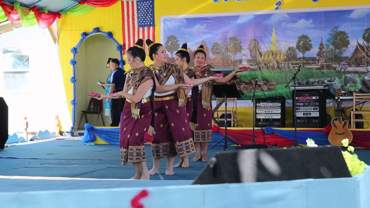 Lao Classical Dance 1 at Wat Lao Buddhavong July 2 2016 - YouTube