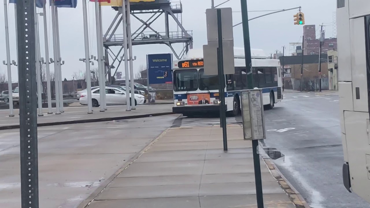 Downtown Brooklyn bound 402 B61 bus @ Beard St and Ostego St - YouTube