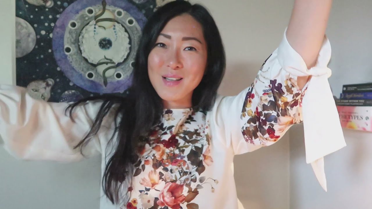 Welcome I'm Laura Chung 🦋 - YouTube