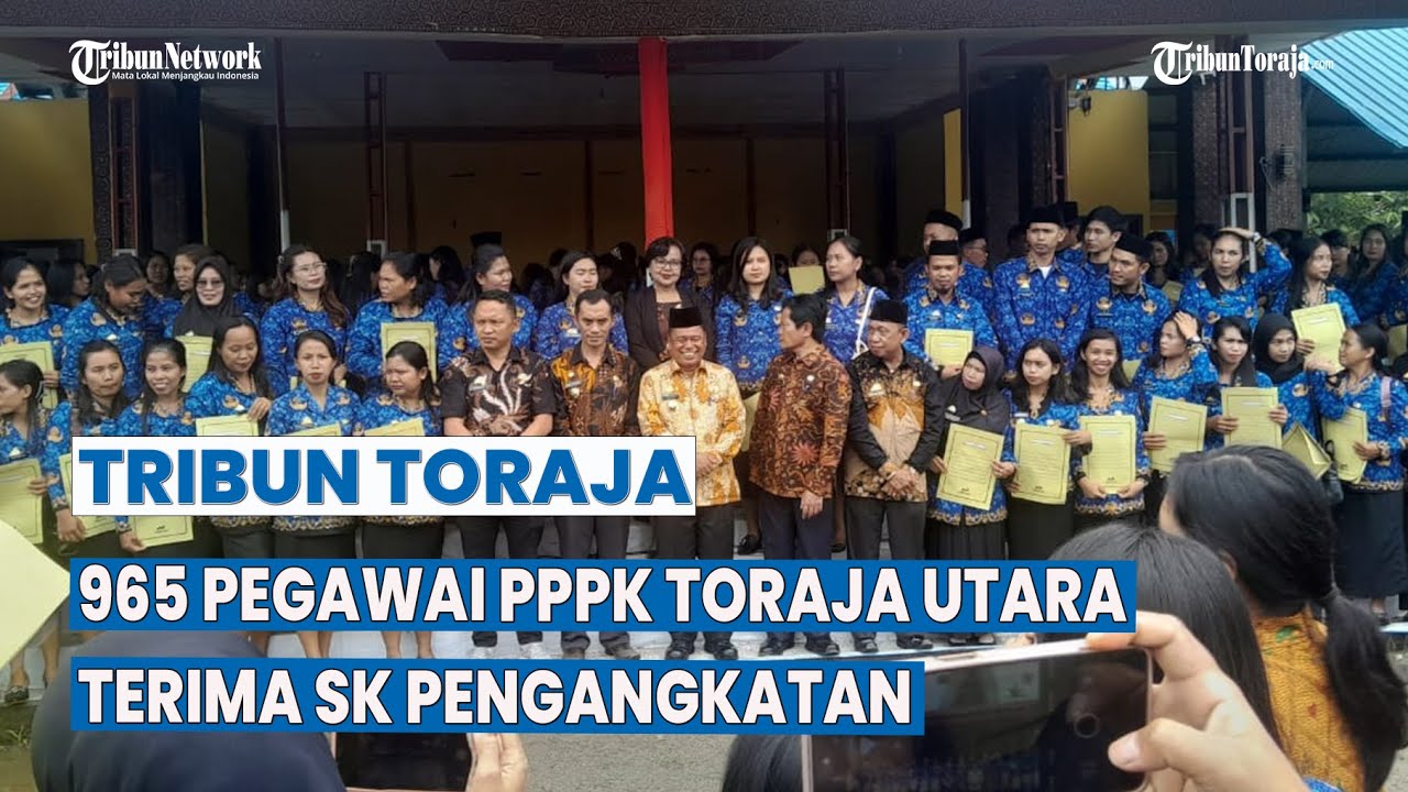 Hujan Deras Tidak Halangi Antusias Ratusan PPPK Toraja Utara Formasi 2023 Terima SK Pengangkatan ...
