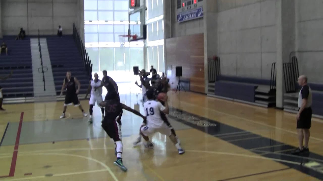 Sean Nickel drops 30 and Toronto D's Up - YouTube