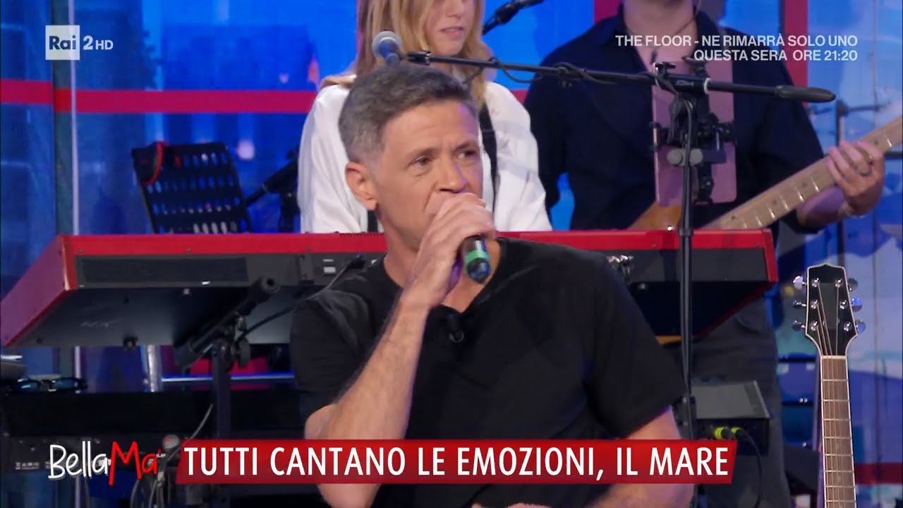 Marco Morandi canta "Il mare d'inverno" - BellaMa' 10/09/2024 - YouTube