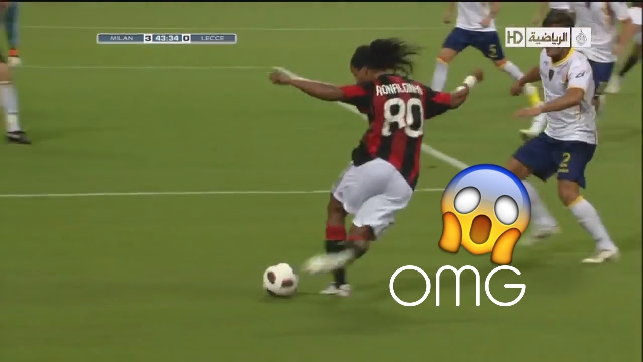 Ronaldinho INSANE Rabona Cross - YouTube