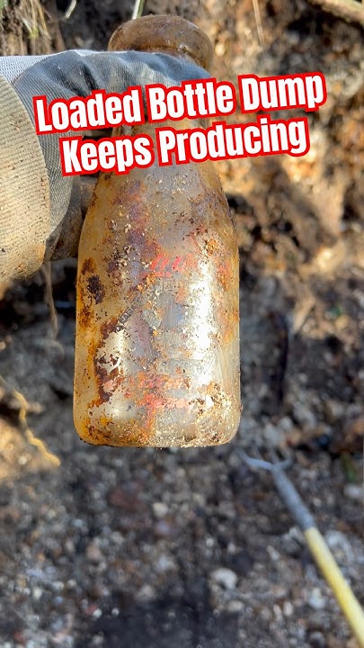 Hoards of Rare Antique Bottles Unearthed 💥 #shorts #mudlarking #archaeology #vintage - YouTube