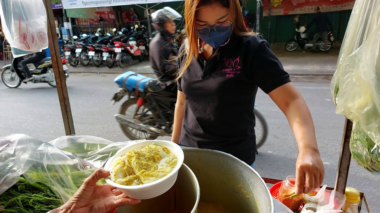 $0.75 Breakfast Noodle Dish, Num banhchok, Rice Noodles & Coffee ...