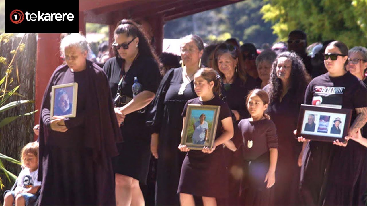 Te Ataarangi conference held in Waikato - YouTube