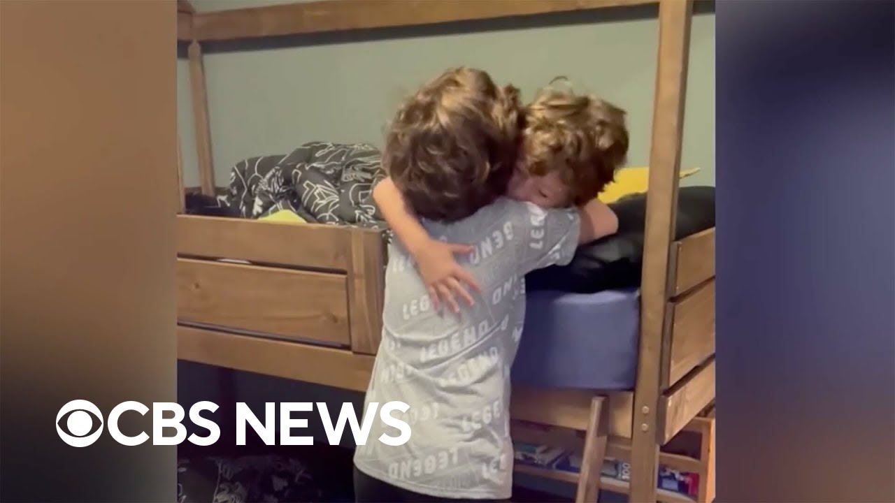 Boy surprises cousin while he is sleeping - YouTube