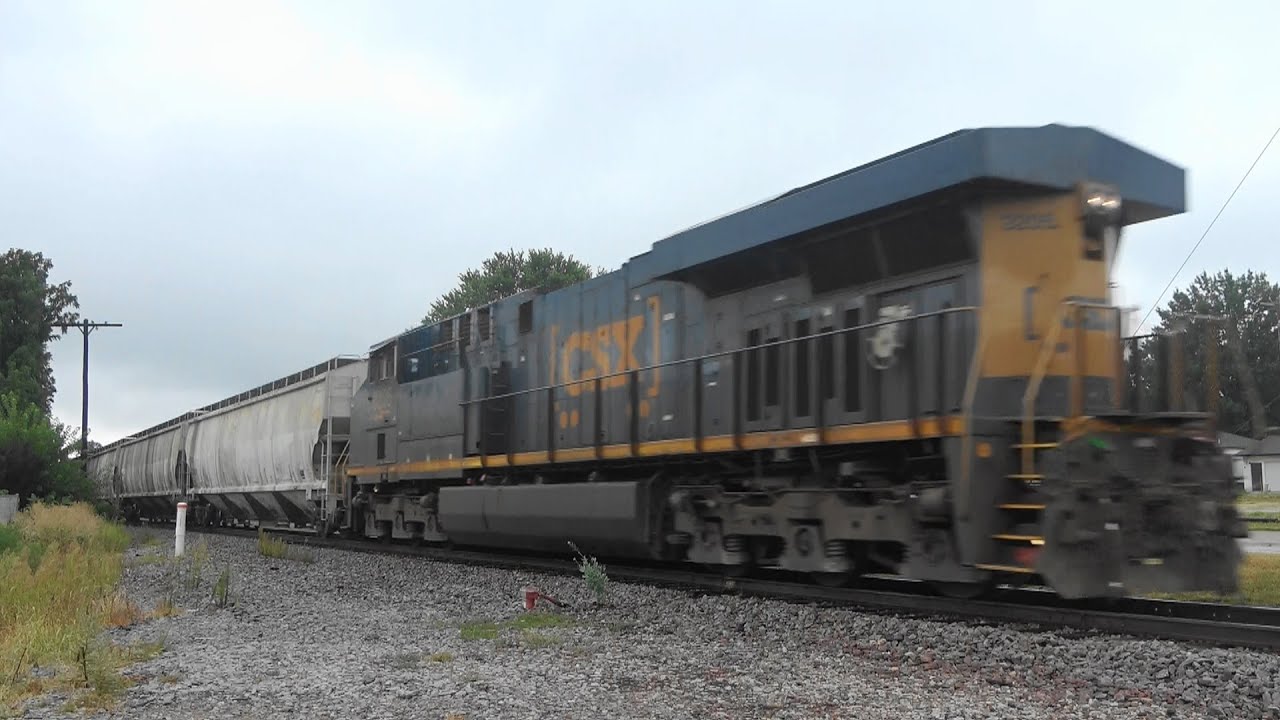 CP 8025- Grain Train w/ CSX DPU, Princeton, IA - YouTube