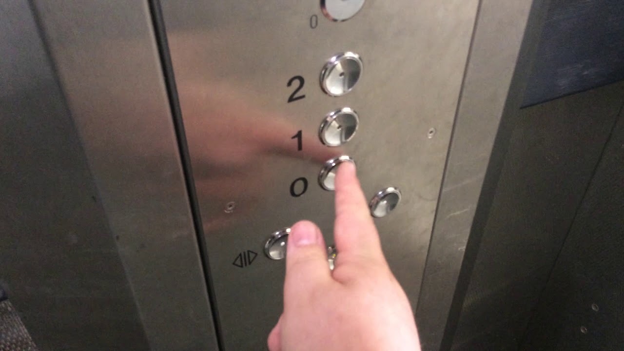 Hydraulic Lift Modded by Otis @ Waitrose in Wilmslow - YouTube