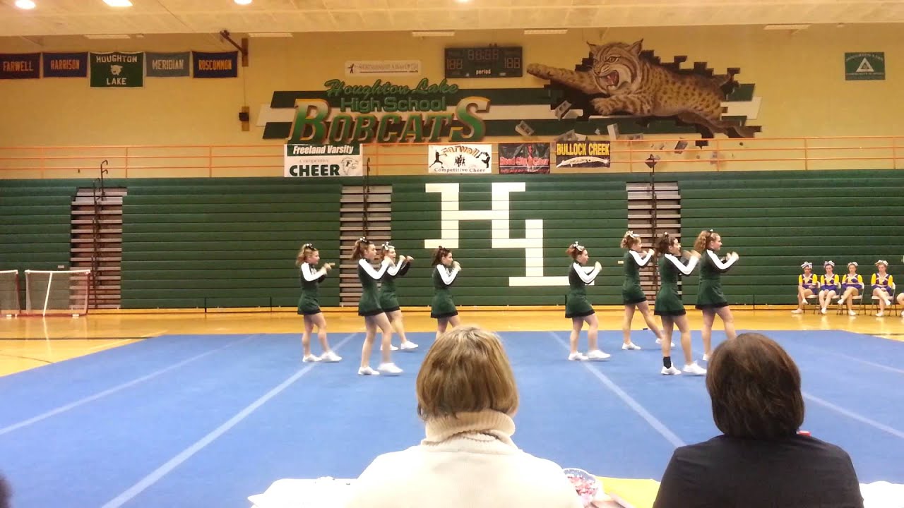 FHS Cheer Round 2 @ Districts at Houghton lake - YouTube